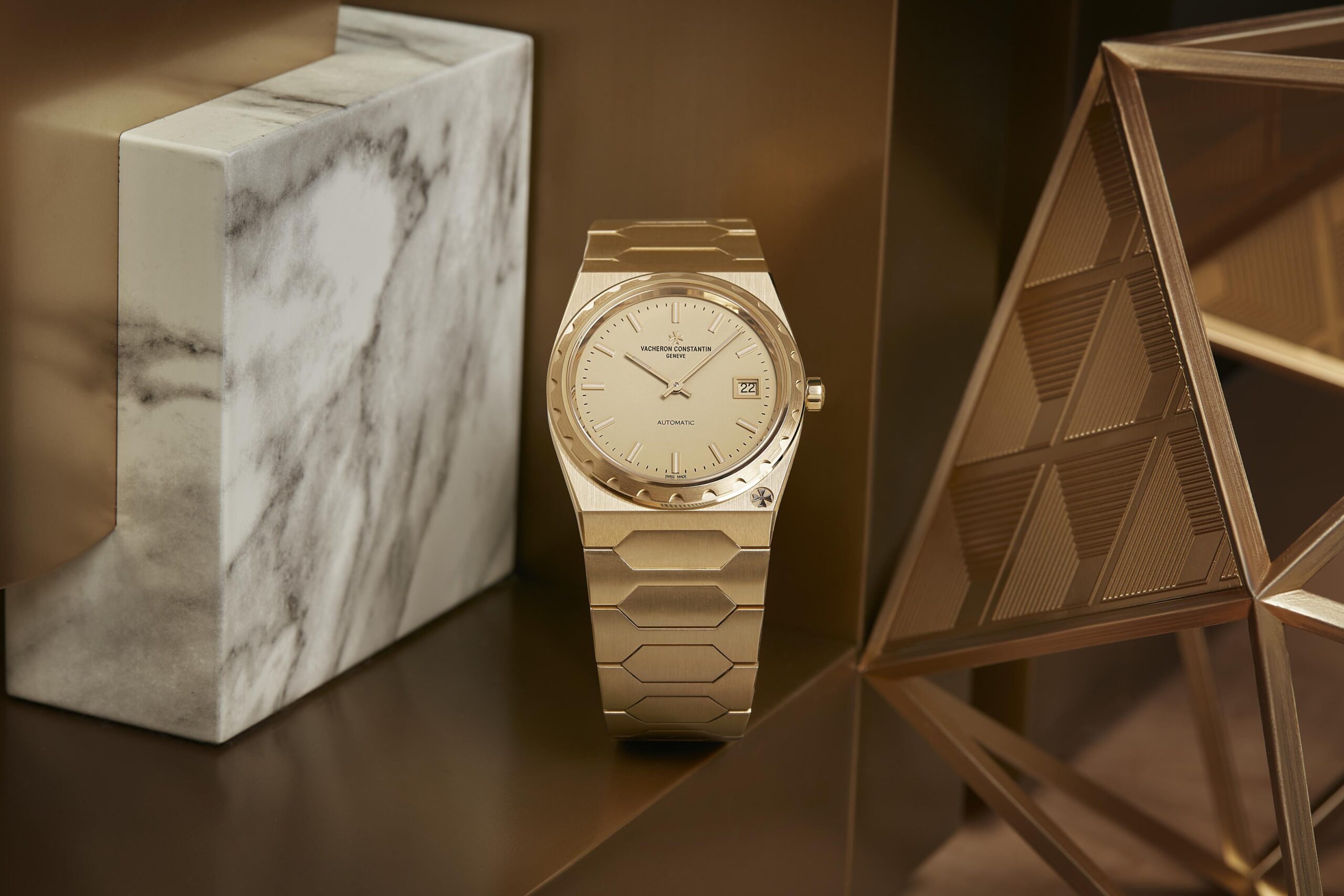 HISTORIQUES 222 - RETURN OF AN ICON - SW